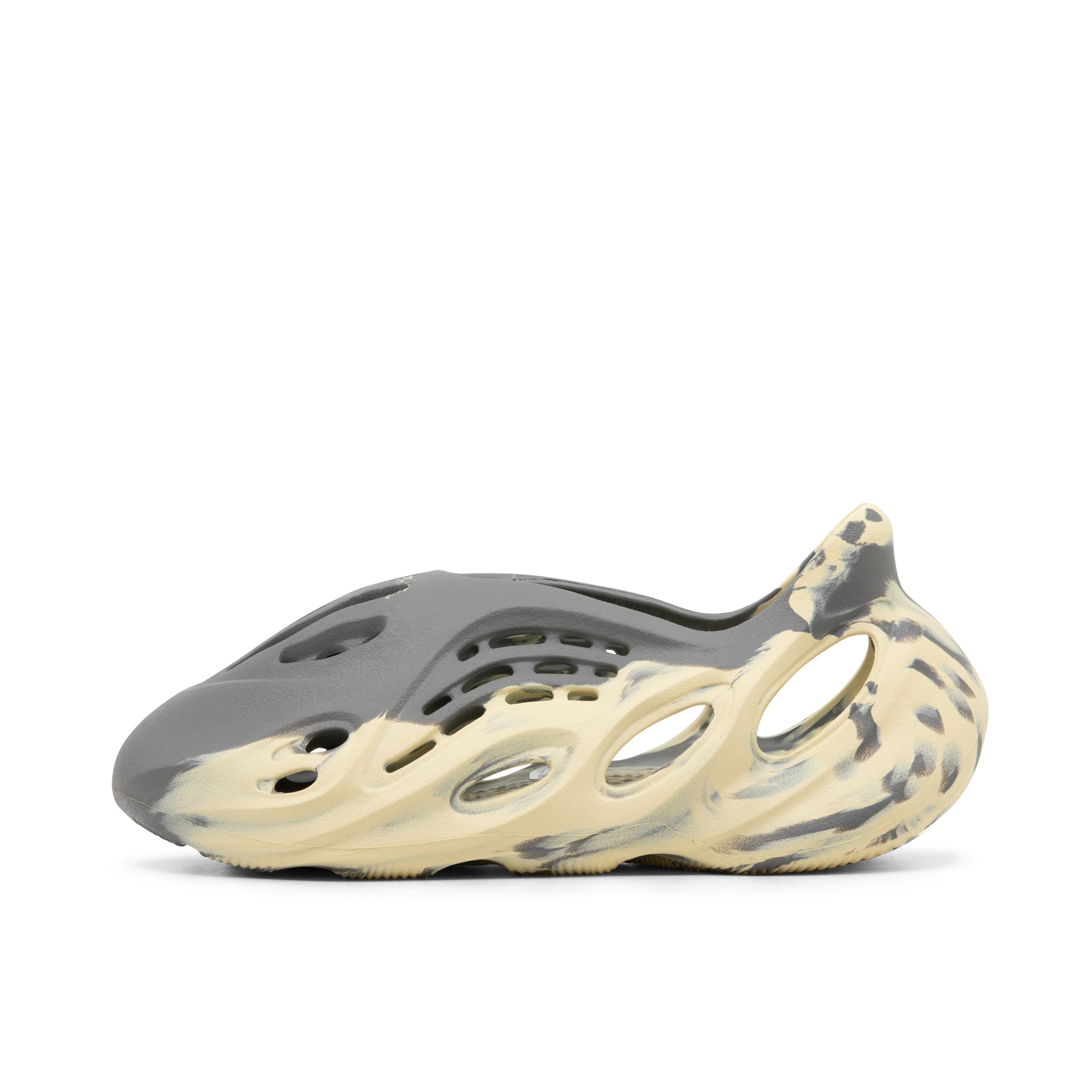 YEEZY FOAM RUNNER MXT MOON GREY – ODTO